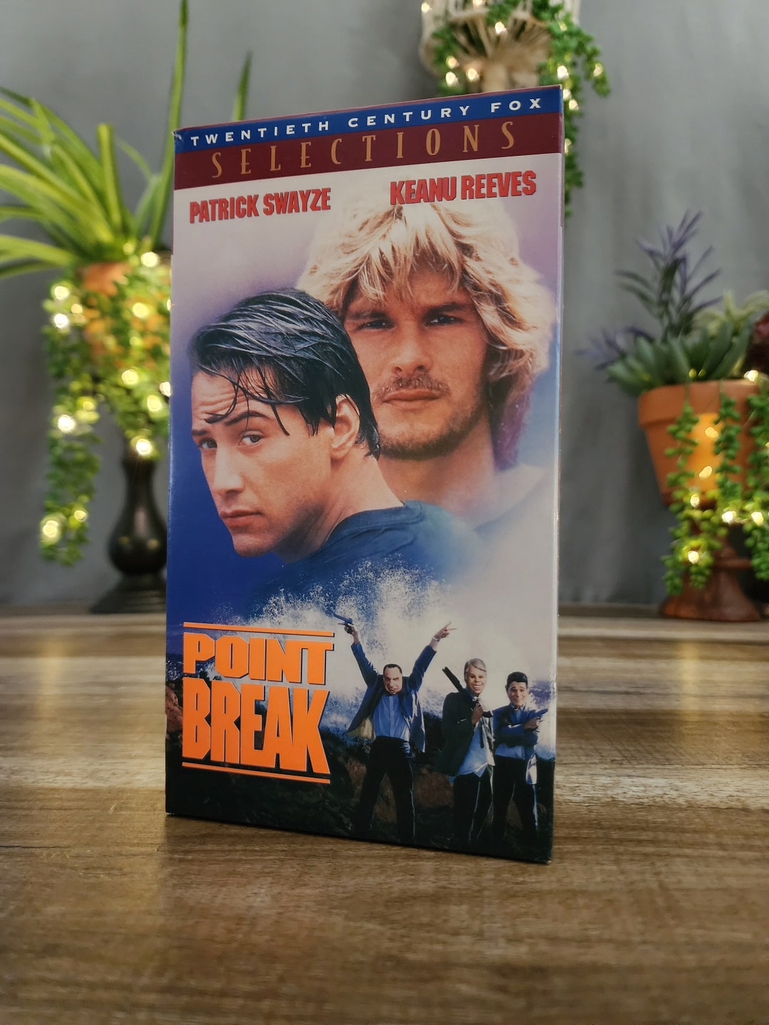 Point Break VHS, Bodhi and Johnny Utah Together Again, Stars Keanu ...