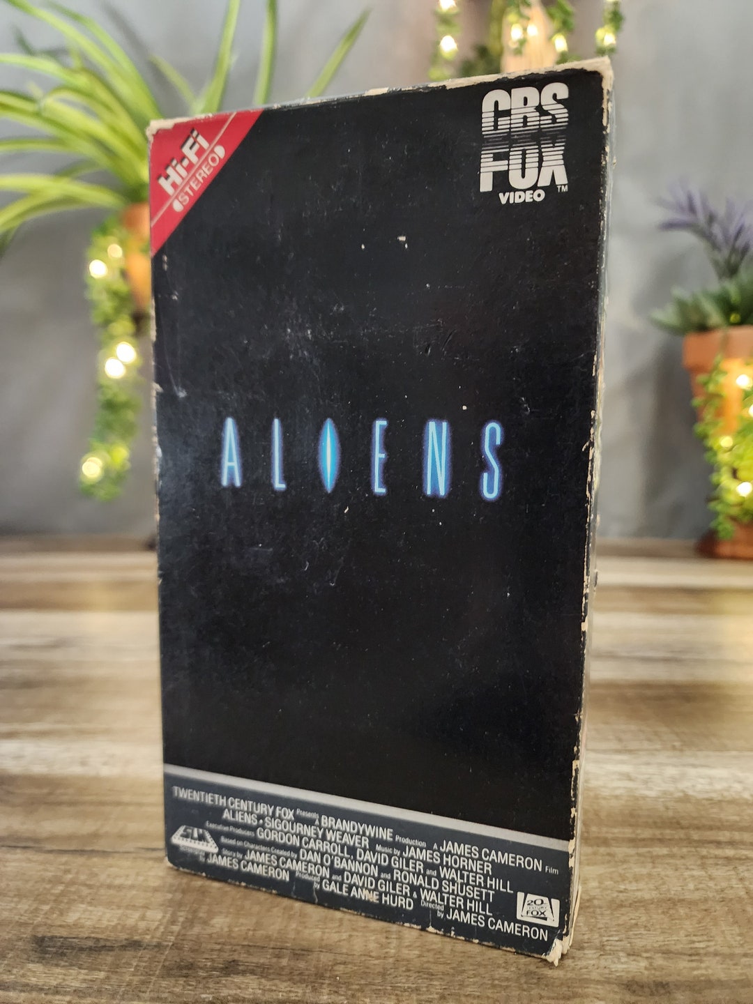 Aliens VHS, Stars Sigourney Weaver, Michael Biehn, Paul Reiser, Lance ...