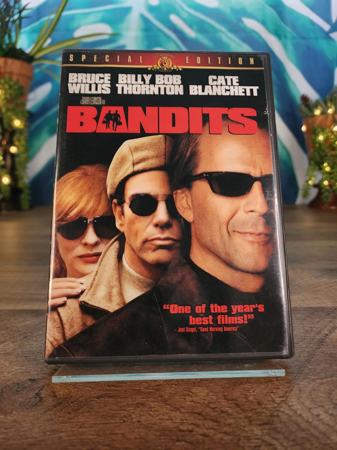 Bandits DVD Stars Bruce Willis, Billy Bob Thornton and Kate Blanchet ...