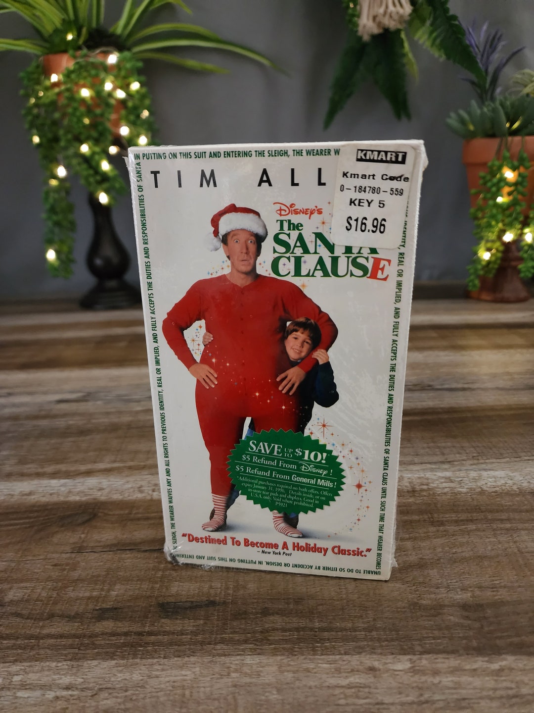 Disney's the Santa Clause VHS, Stars Tim Allen, Judge Reinhold and ...