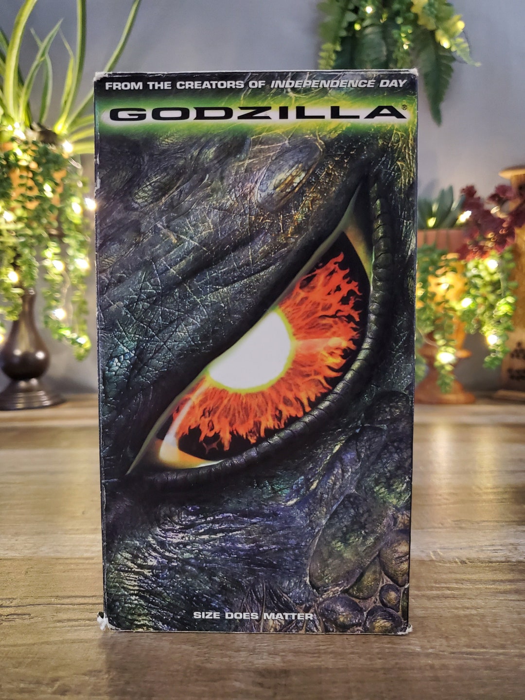 Godzilla VHS, Stars Matthew Broderick, Hank Azaria and Jean Reno, Size ...
