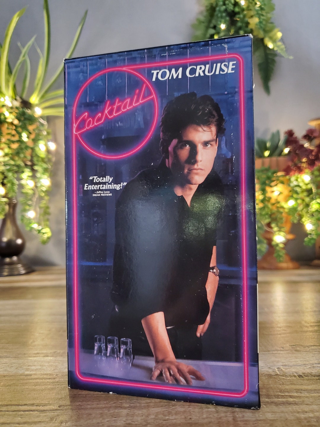 Cocktail VHS, Stars Tom Cruise and Elizabeth Shue, Ambitious Bartender ...