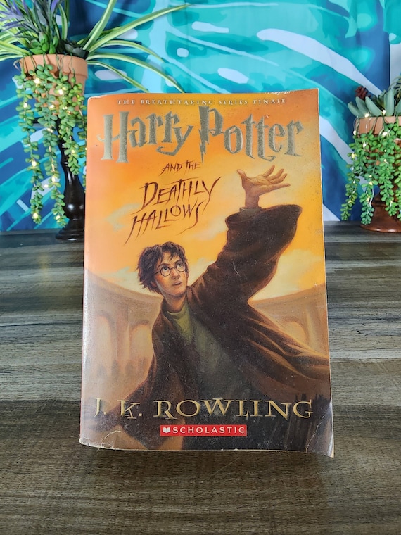 Harry Potter And The Deathly Hallows Poster Hogwarts