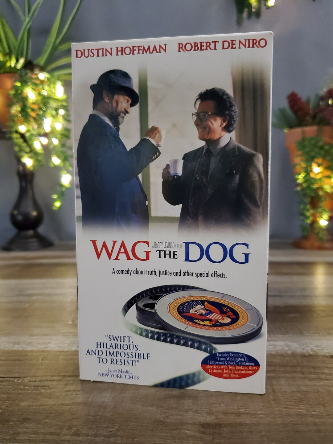 Wag the Dog VHS, A MUST SEE Movie Stars Dustin Hoffman and Robert De ...