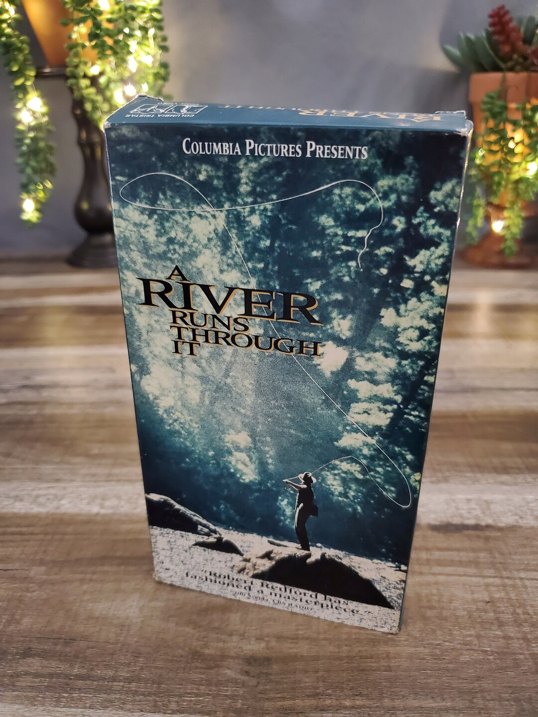 A River Runs Through It VHS, Stars Craig Sheffer, Brad Pitt, Tom ...