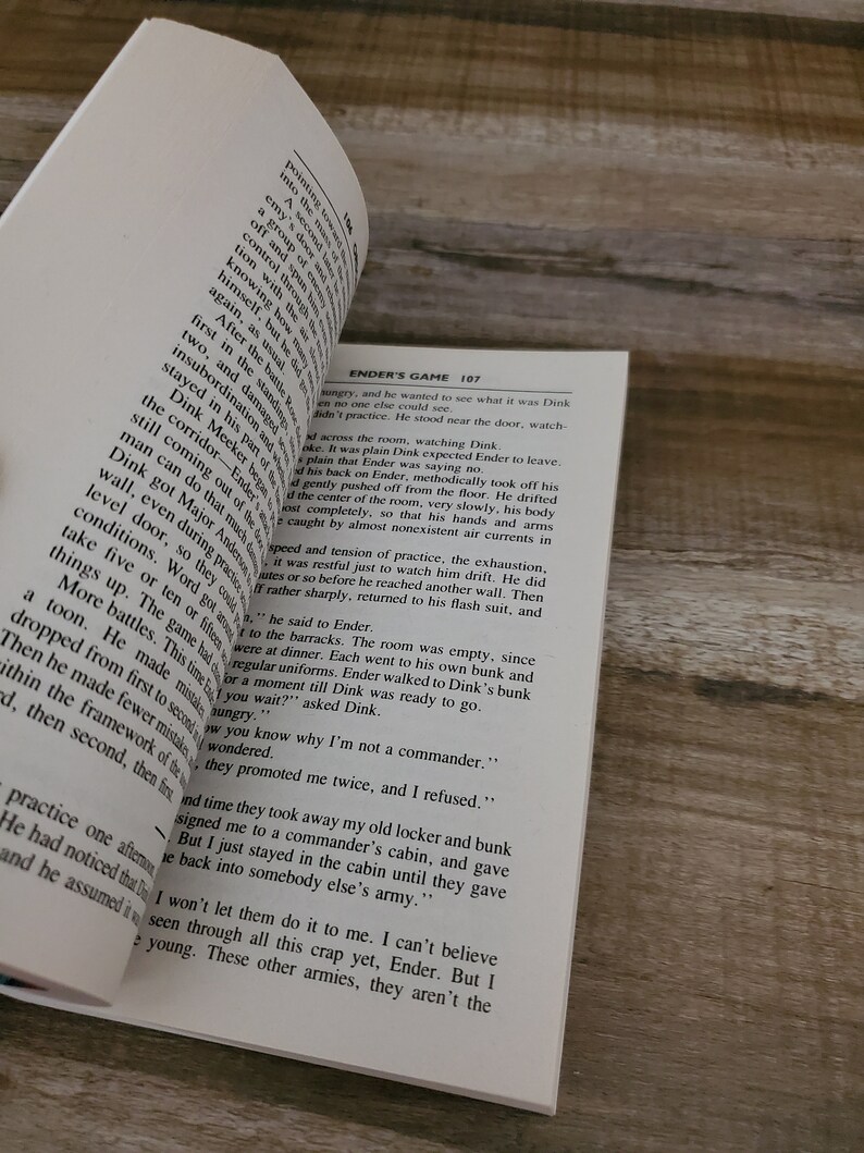 Enders Game by Orson Scott Card, Authors Definitive Edition, Vintage ...