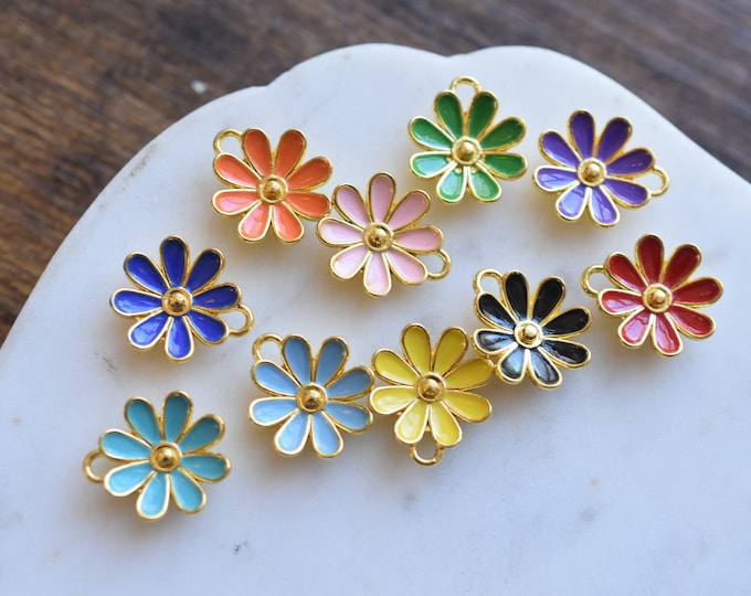 CLOSEOUT 20 PAIRS Enamel Daisy Flower Spring Painted Charm Pendant ...