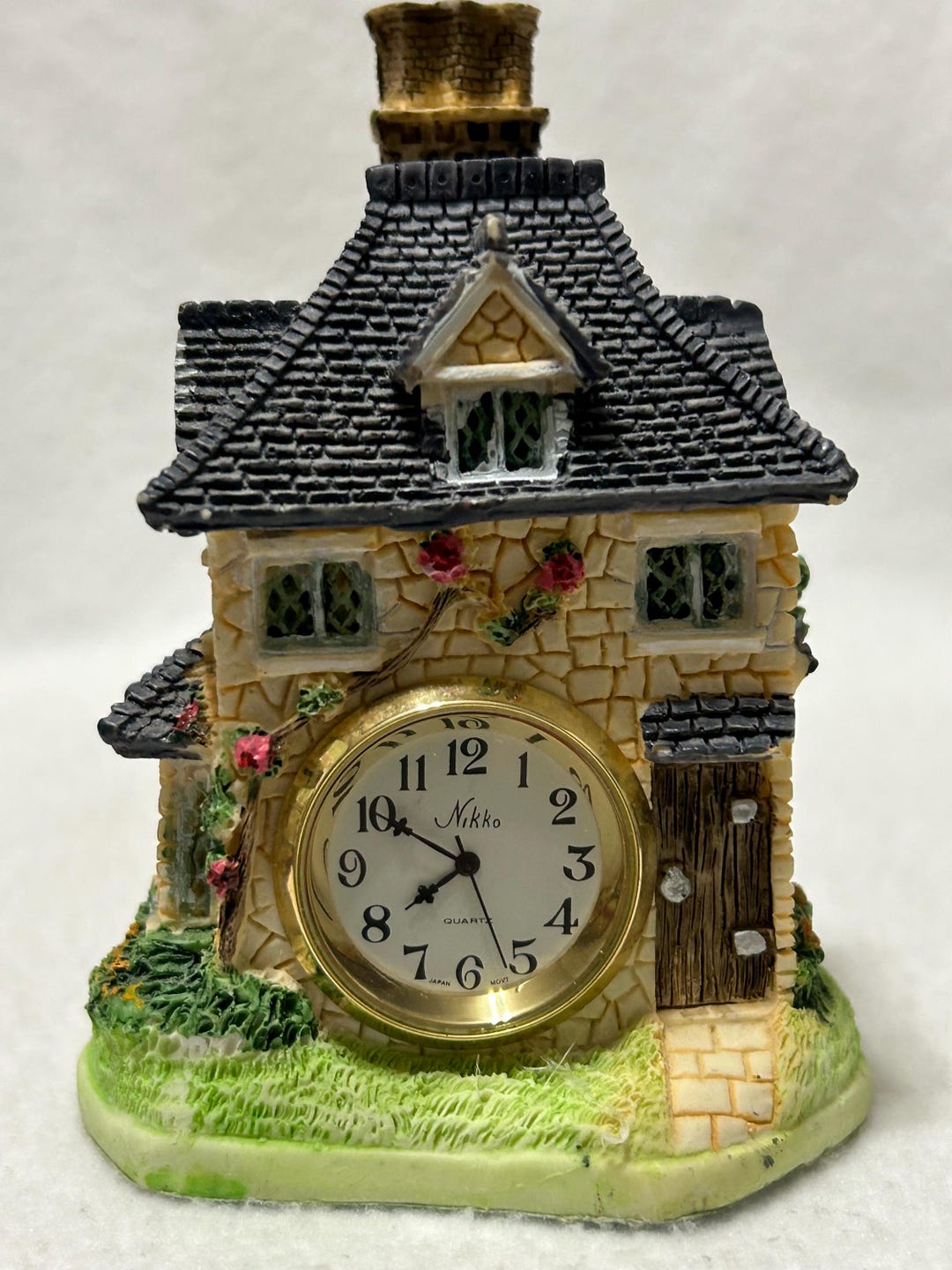 Vintage Miniature Cottage Desk Clock Nikko Quartz Vintage English ...