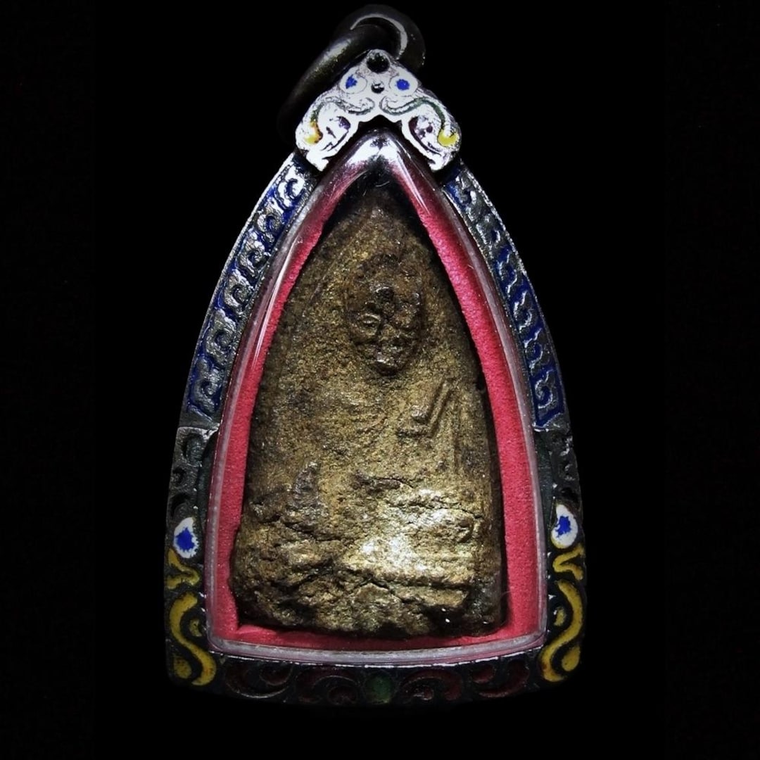 Unique LP Thuad Nuan Wat Tuyong Herbal Amulet Vintage 1964 Yantra Back ...