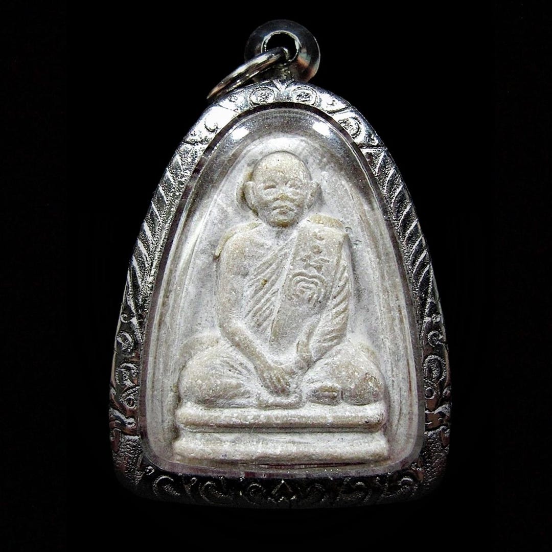 Eminent Master Pae Sacred Powder Figure 1989 Famous Wealth Amulet ...