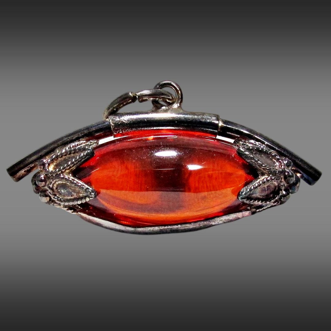 Radiant Red Serpent Gem Silver Cap Prosperity Success Buddhist Amulet ...