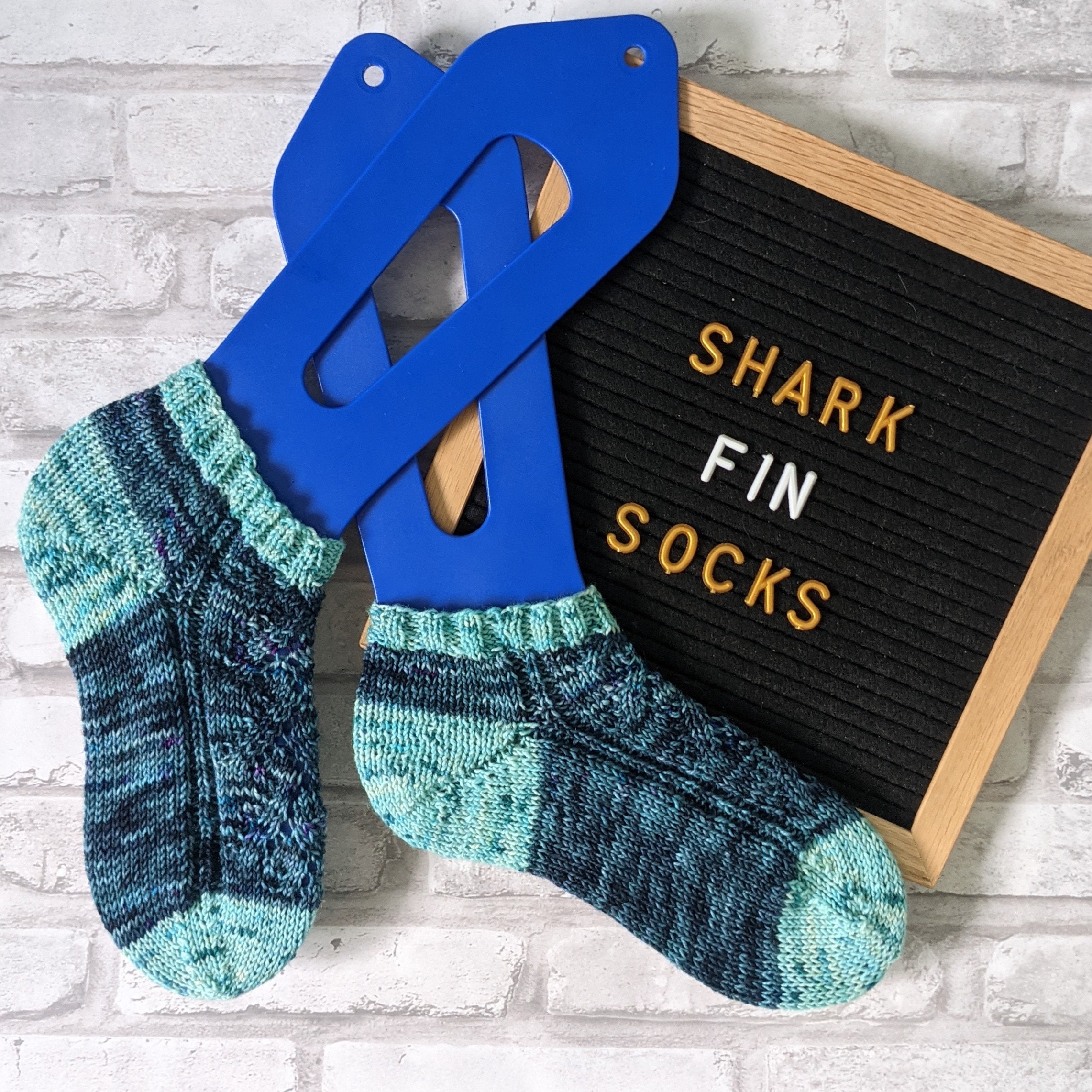 Shark Fin Socks PATTERN ONLY Beginner Friendly Knitting Pattern Knit ...