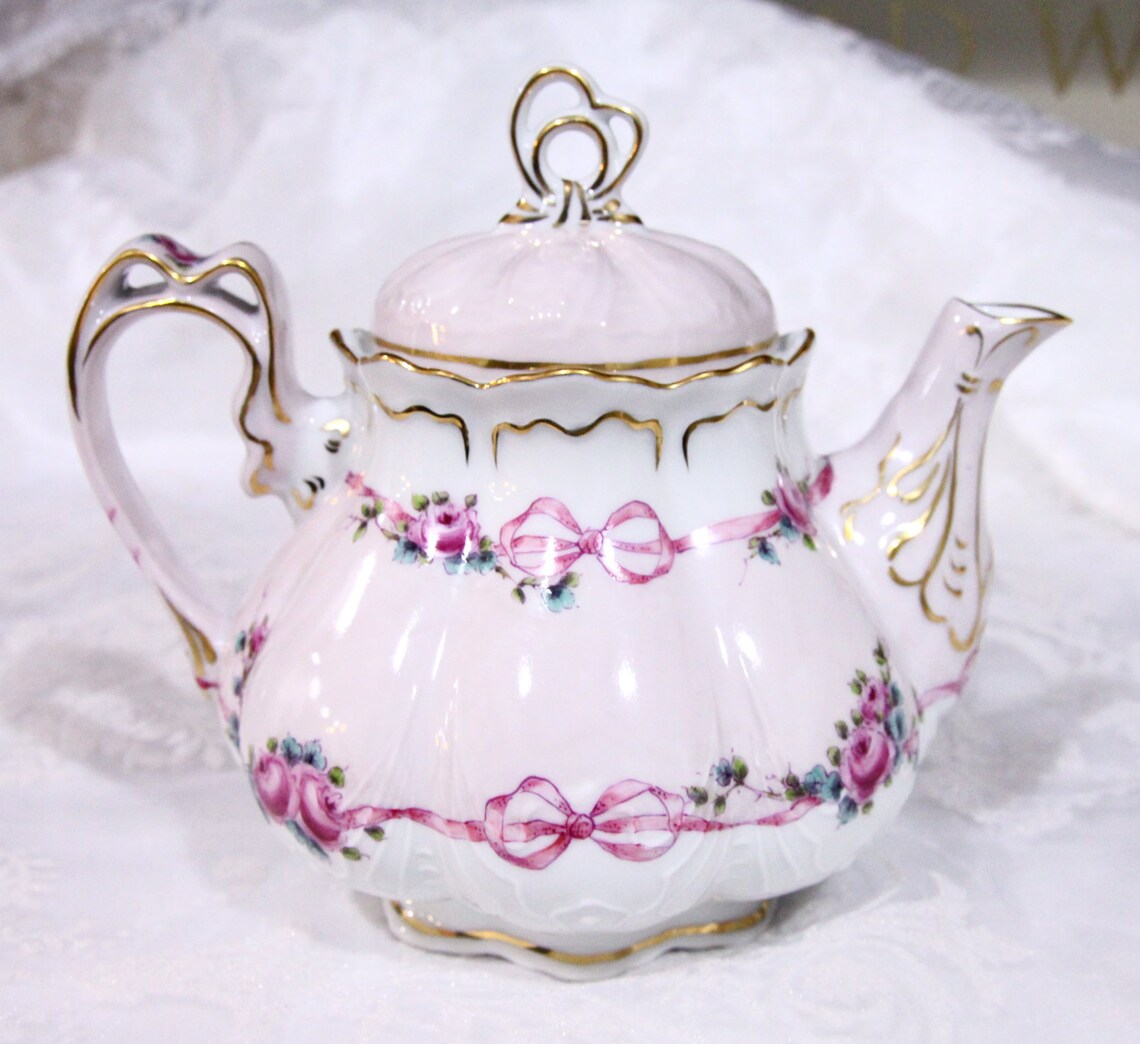 Made-to-order Vintage Design Pink Background Ribbon and Rose | Etsy