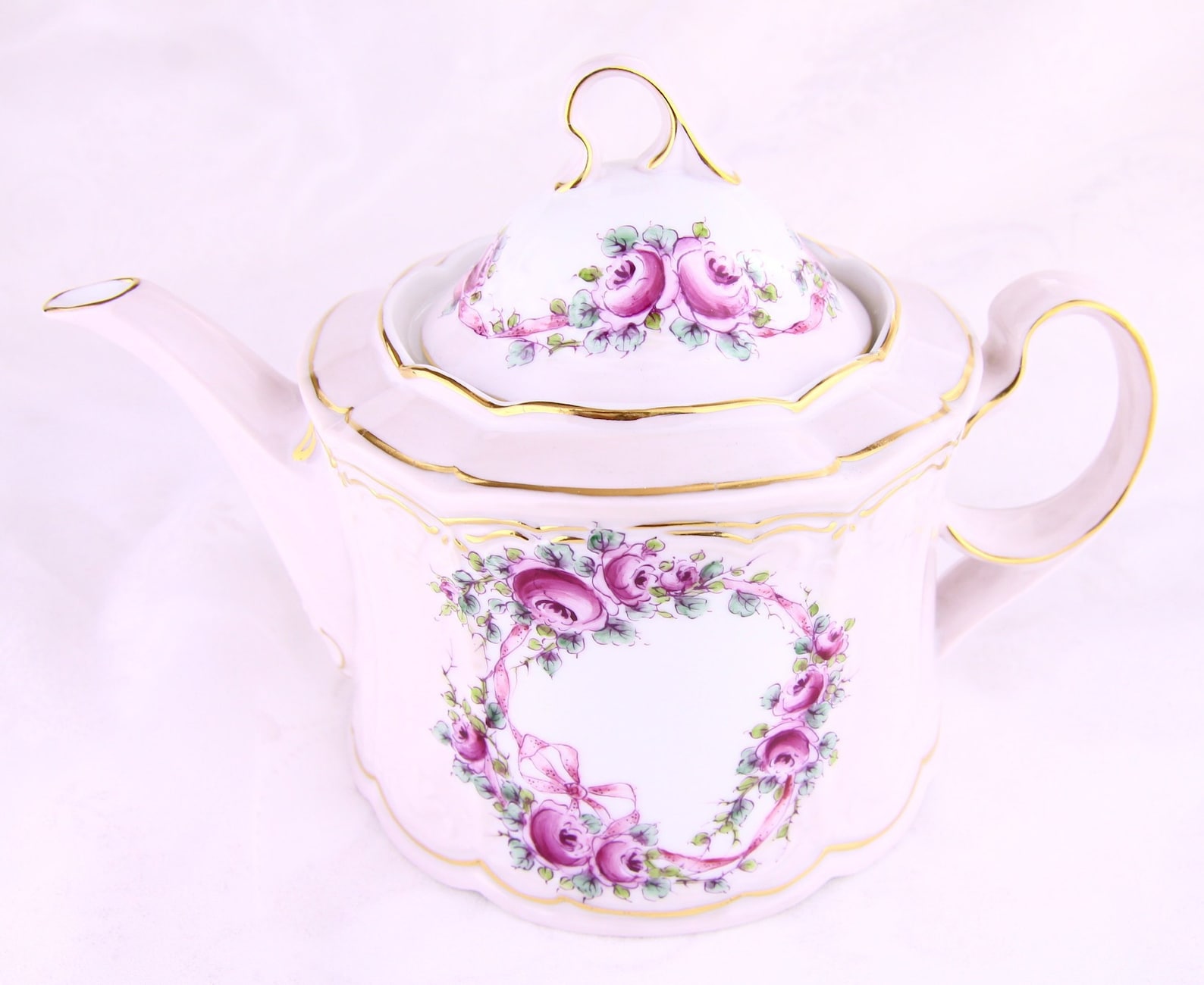 VSC Hand-painted Vintage Design-pink Background Julia Shape - Etsy