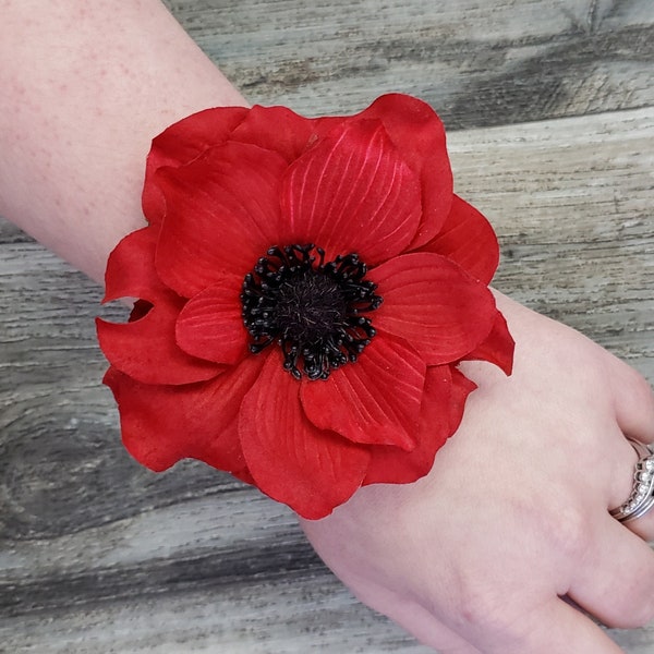 Poppy Corsage - Etsy
