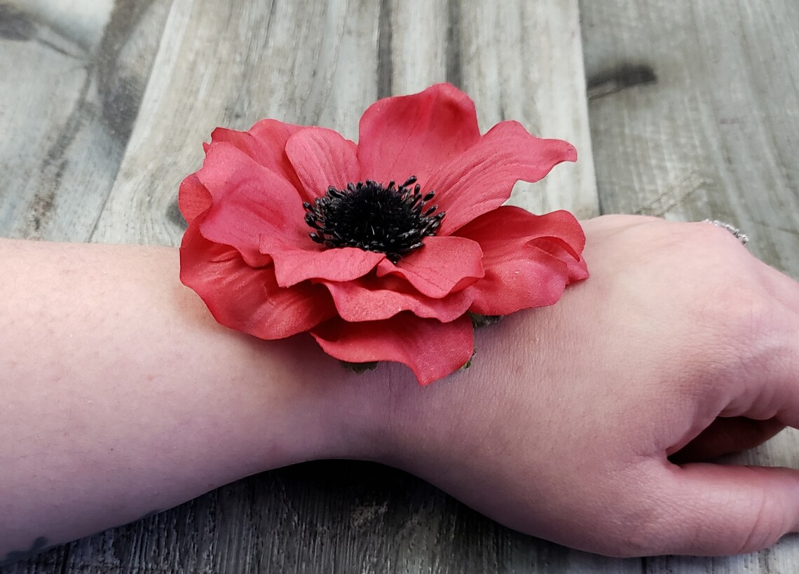 BOXED Red Poppy Realistic Center LACE Wrist Corsage MATCHING | Etsy