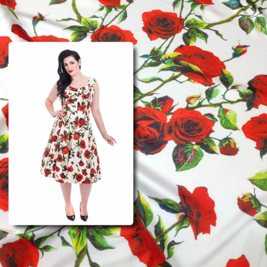 Kostenloser Versand. Weißer Satin mit roten Rosen Print Stoff 80476 ...
