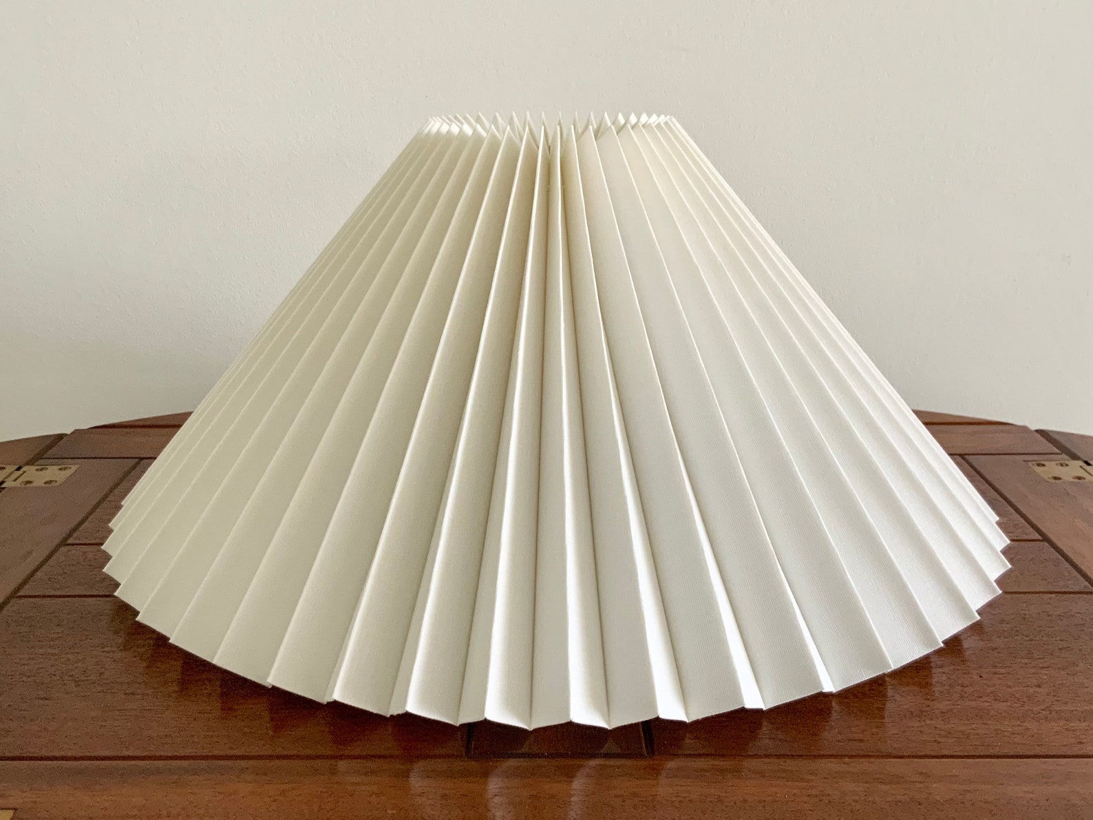 Hanging Shade: White Linen MEDIUM EASTERN Style Pleated - Etsy