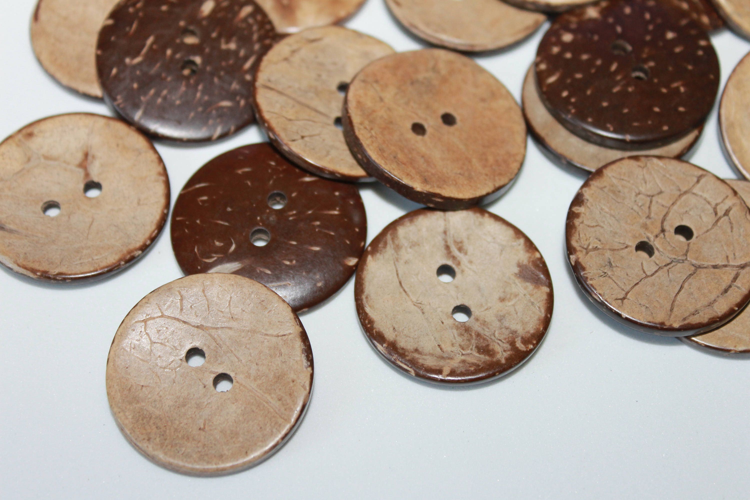 Coconut buttons 30 mm natural coconut shell buttons large | Etsy