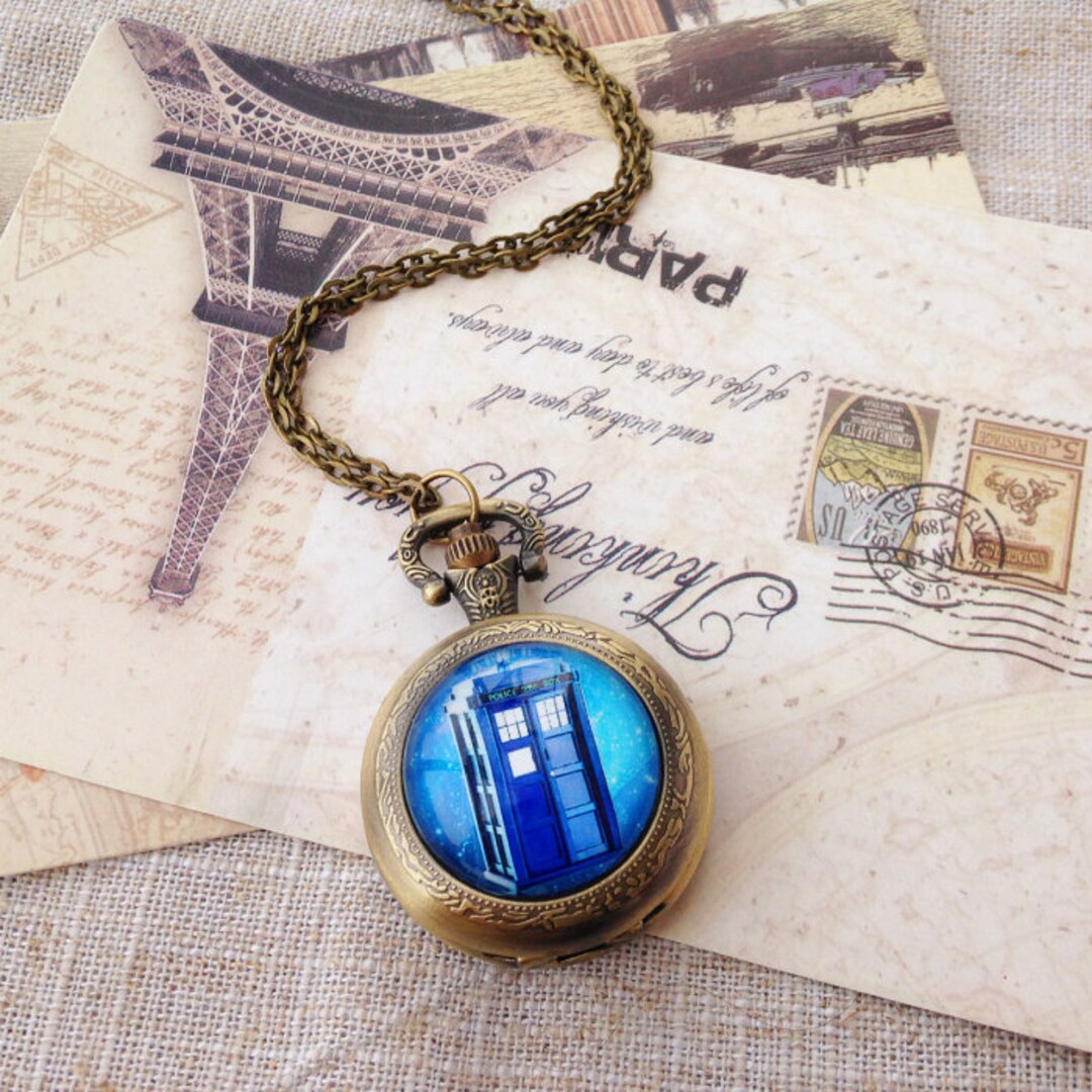 Dr. Who Pocket Watch, Doctor Who Tradis Pocket Watch, Includes Two ...