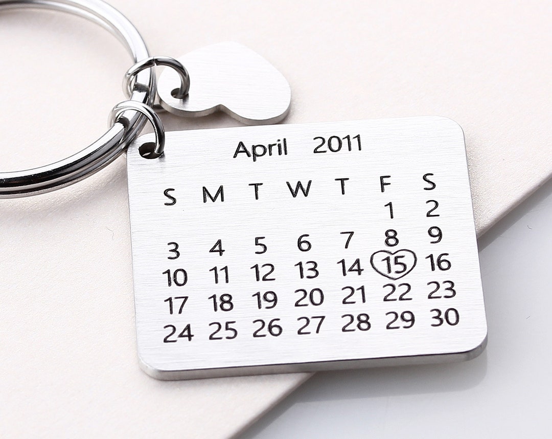 Personalized Calendar Keychain, Date Highlighted With a Heart, Double ...