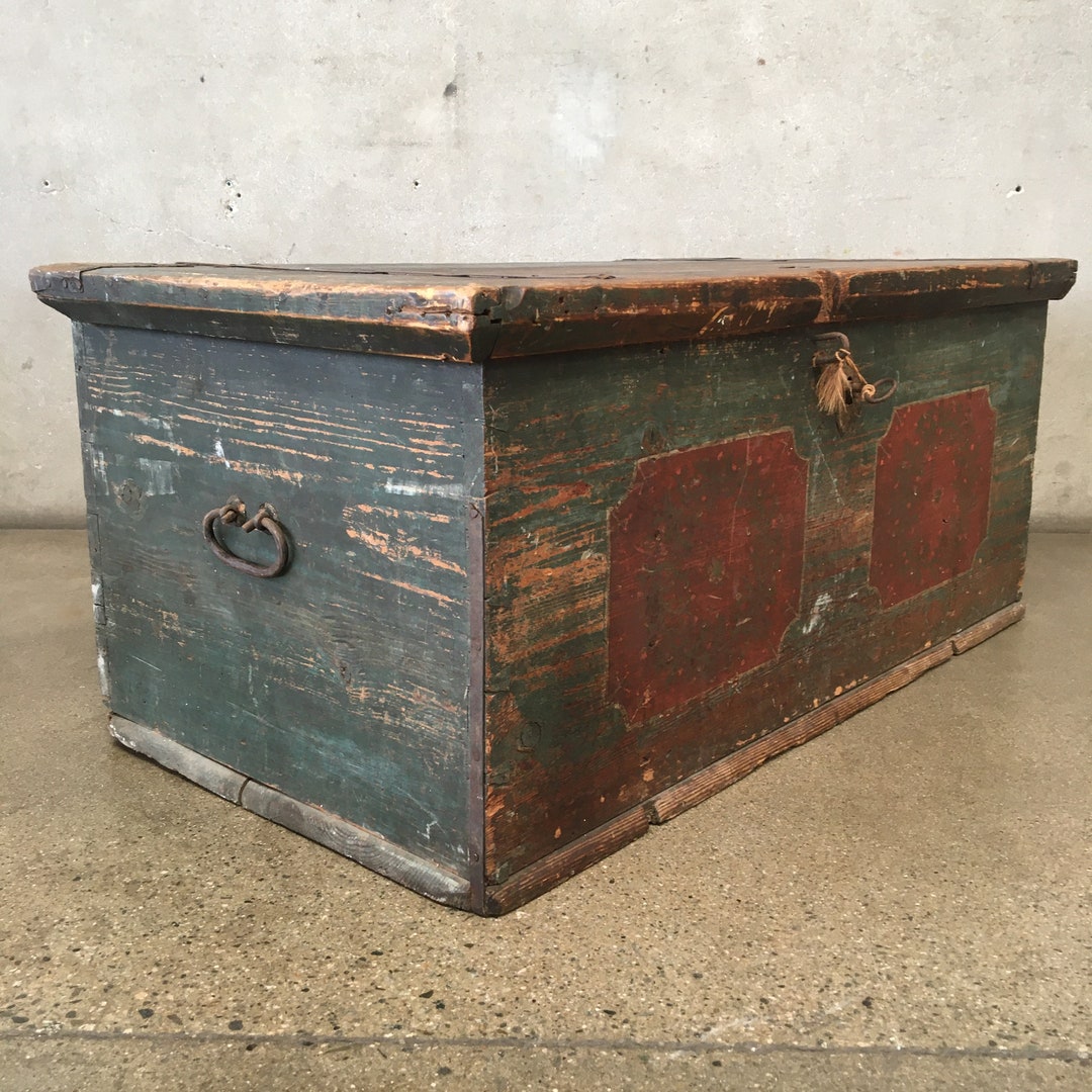 Early American Painted Locking Trunk 14B256 Please Email Us - Etsy