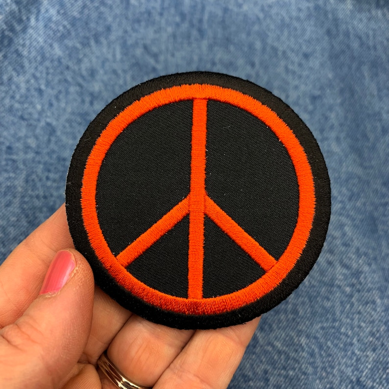 PEACE SIGN PATCH Iron-on Embroidered Anti-war Emblem Biker Applique ...