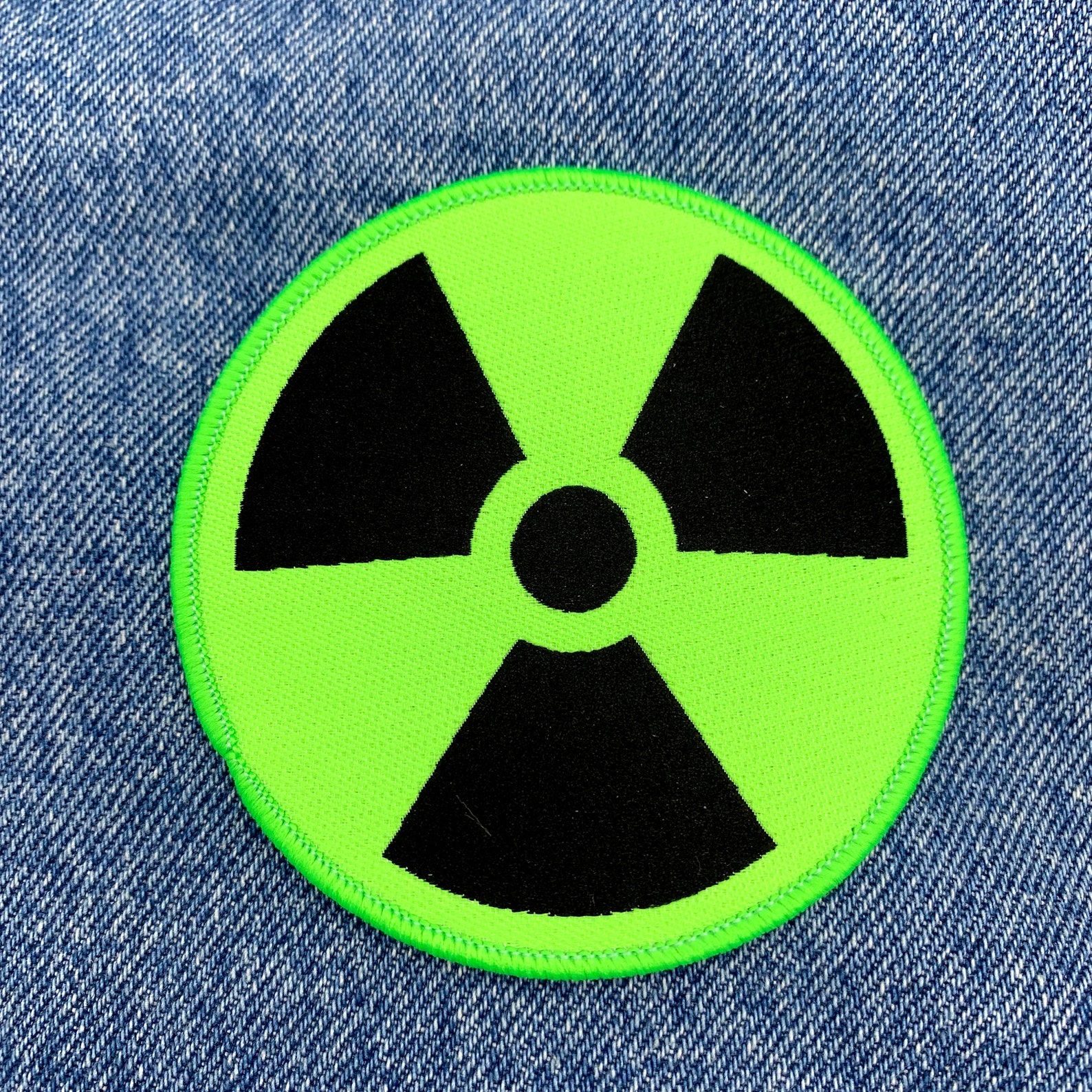 NUCLEAR SYMBOL PATCH Embroidered Iron-on Zombie Symbol Warning - Etsy