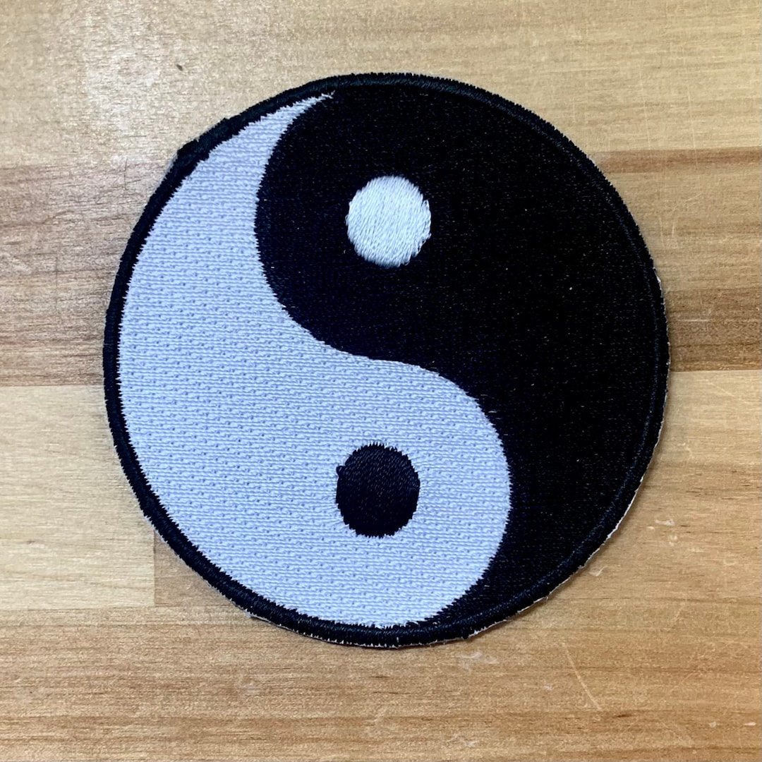 YIN YANG PATCH Iron-on Embroidered Emblem Martial Arts Karate Tai Chi ...