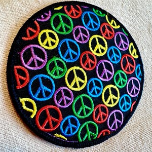 PEACE SIGN PATCH Iron-on Embroidered Anti-war Emblem Biker Applique ...