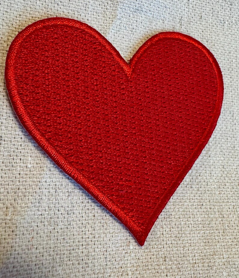 RED HEART PATCH Iron-on Embroidered Valentine's Day Love Romance Emoji ...