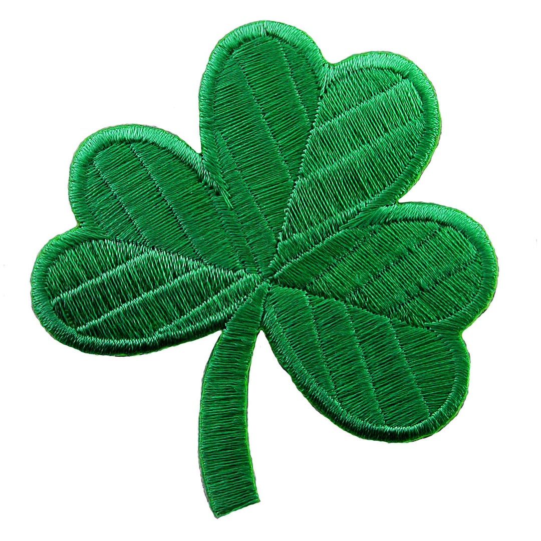 LUCKY IRISH CLOVER Patch Iron-on Embroidered Shamrock Ireland Dark ...