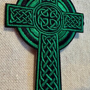 CELTIC CROSS PATCH Iron-on Embroidered Irish Green Applique - Etsy