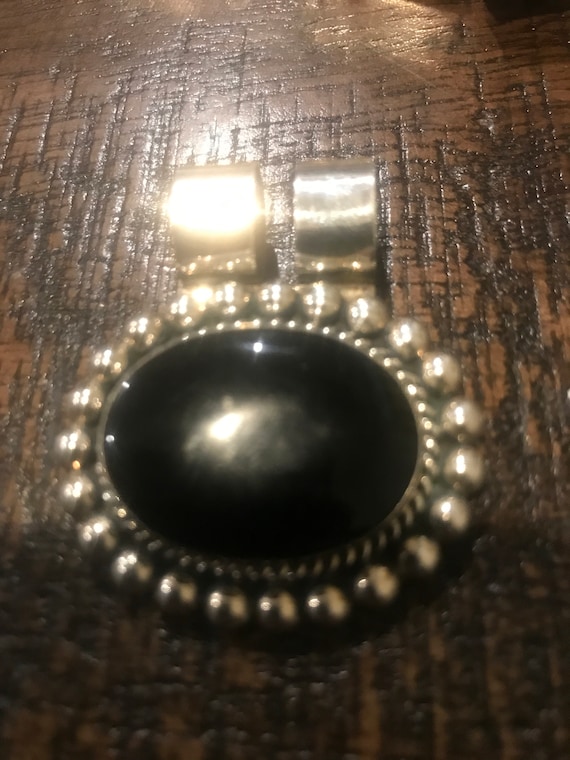 large black cabochon - Gem