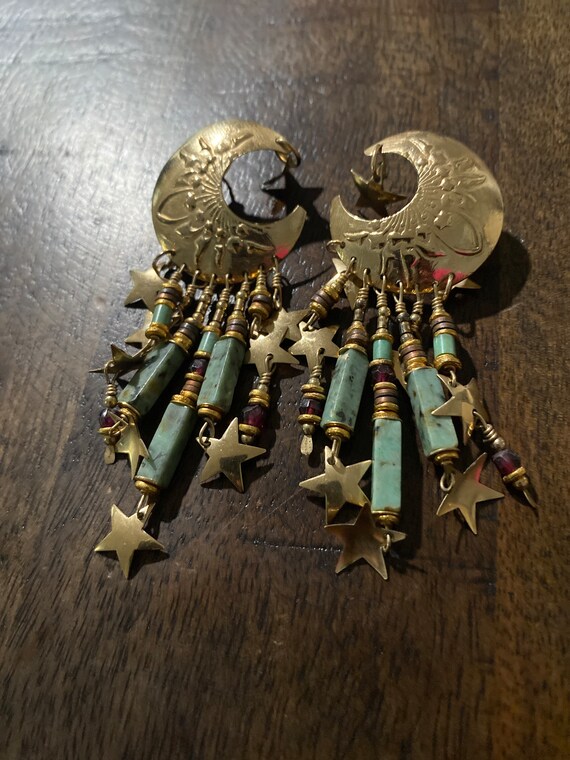 artisan signed tabra carved - Gem