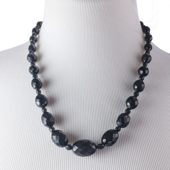 Victorian Whitby Jet and Vulcanite graduated faceted … - Gem