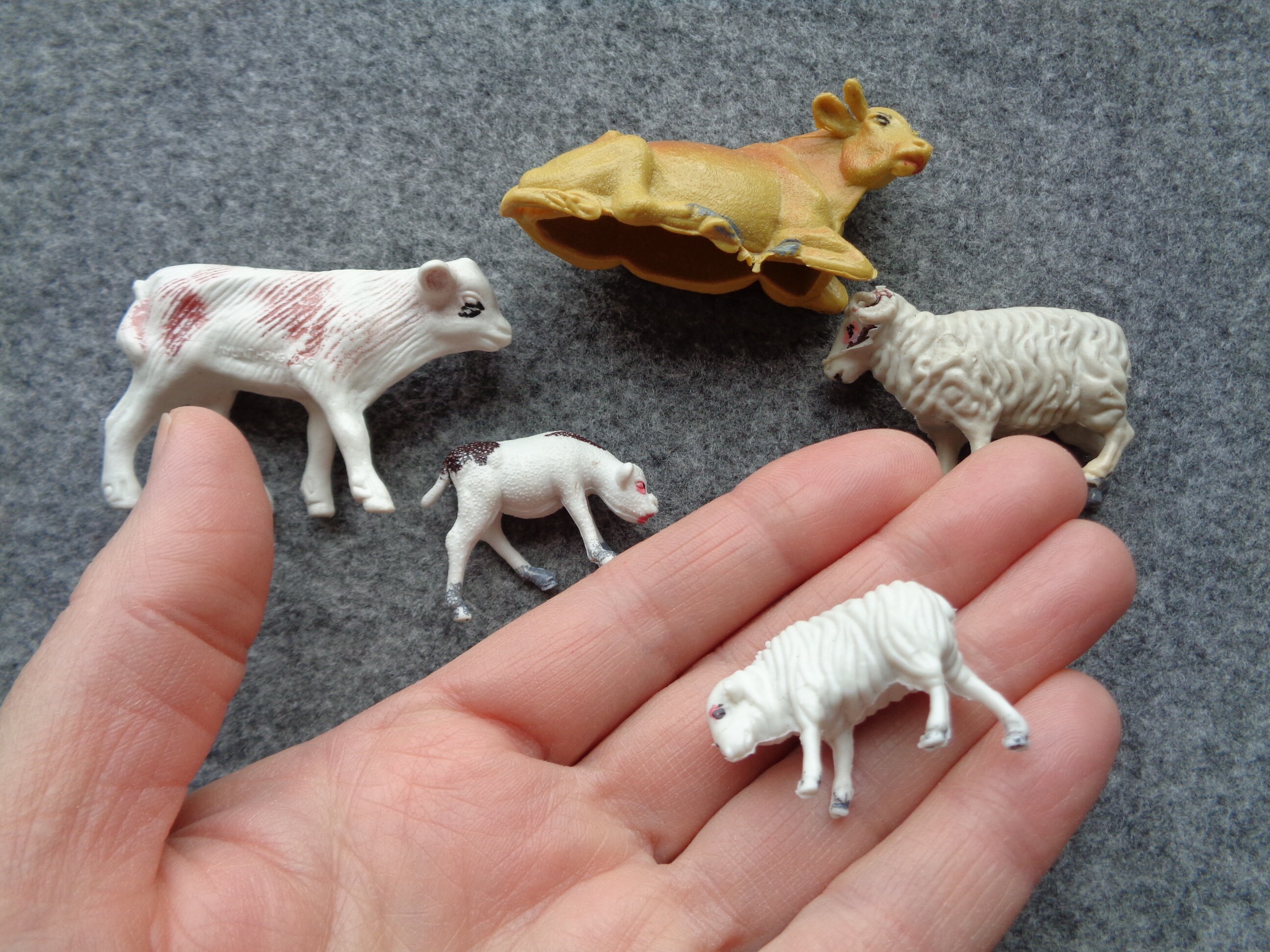 Vintage Toys; Set of 5 Miniature Farm Animals Made in Hong Kong - Etsy