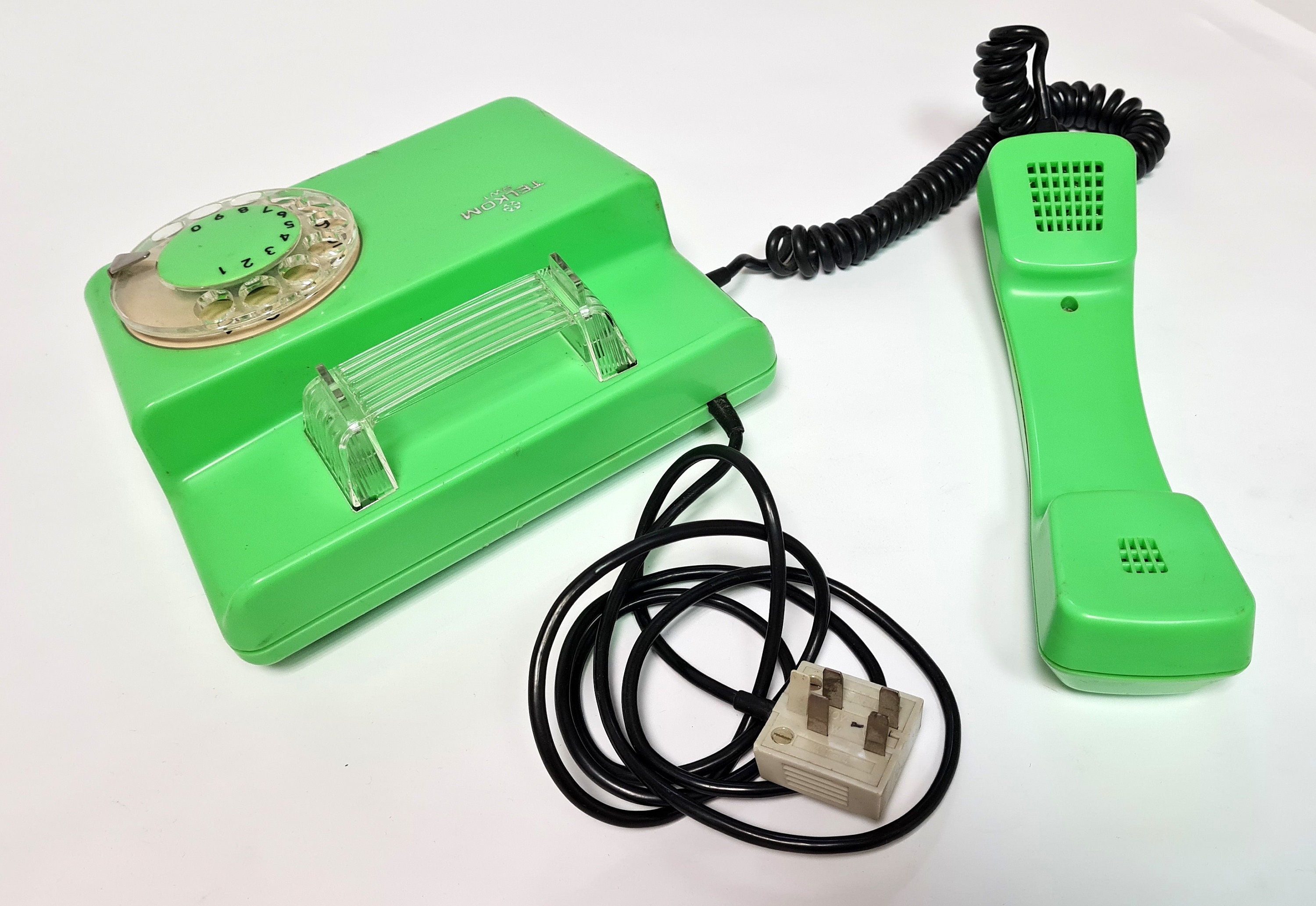Vintage Polish Green Rotary Telephone RWT TELKOM Made in Poland in 1983 ...