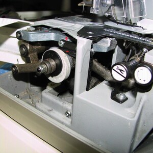 Elna Lock L5vintage Serger Overlock Sewing Machine, All Accessories ...