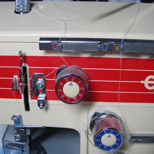 Elna Lock L5vintage Serger Overlock Sewing Machine, All Accessories ...