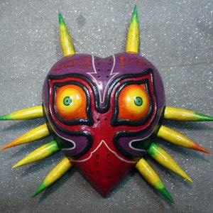 Wood Majora's Mask: Legend of Zelda Video Game Wall Hanging Statue ...