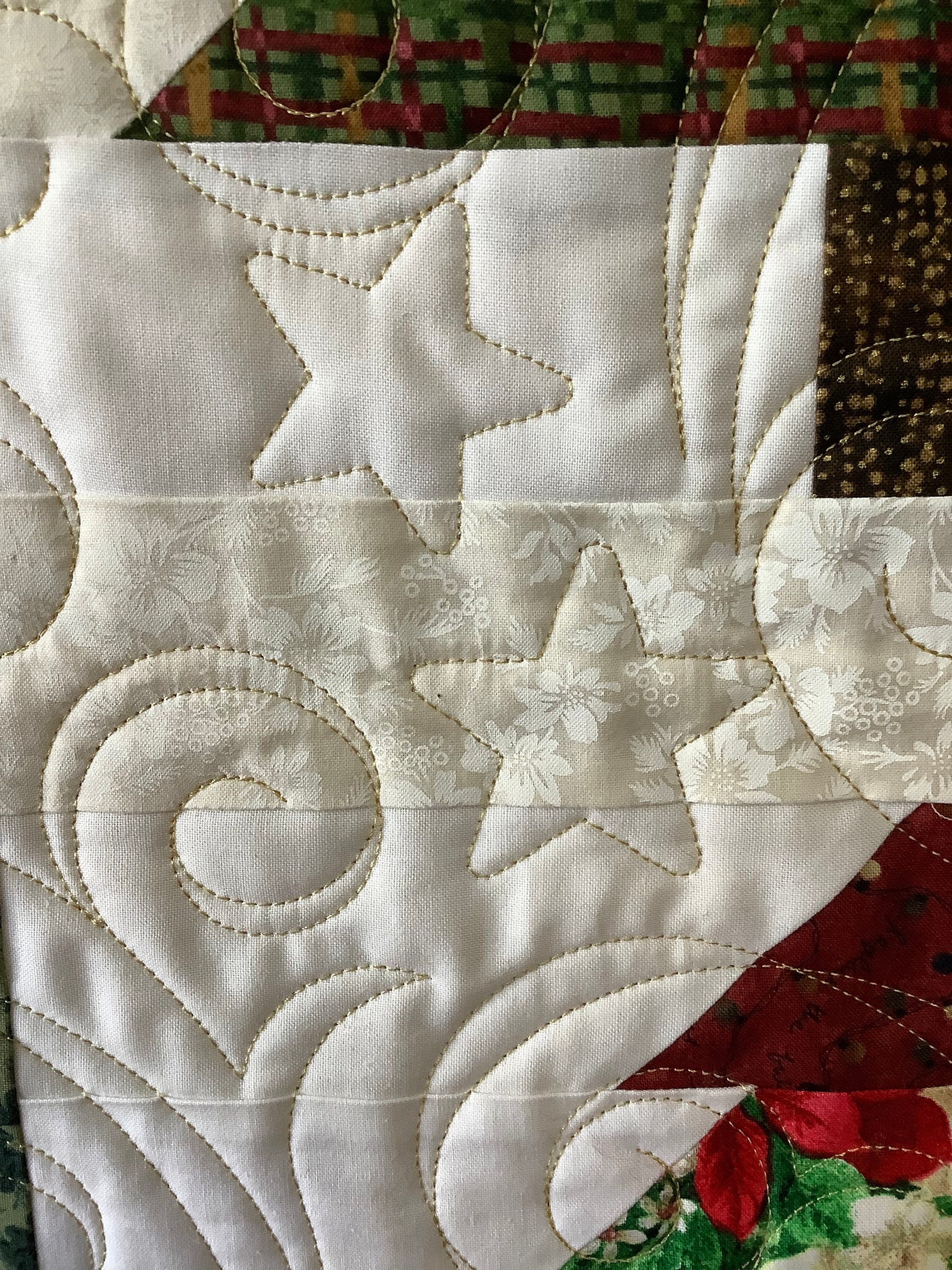 Christmas Tree Quilted Table Runner or Wall Hanging in Red - Etsy