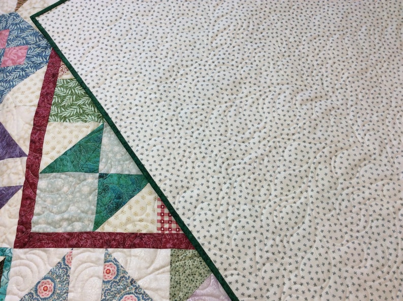 Cottage Chic Full Size Bed Quilt, Medallion Style Pastel Colorful ...