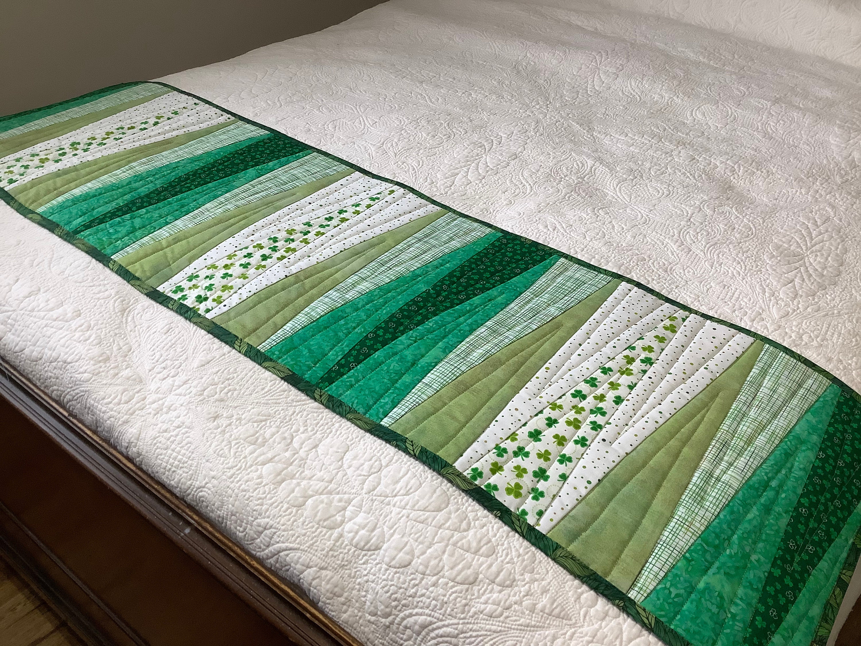 St Patricks Day Modern Shamrock Themed Quilted Table Runner in Green ...