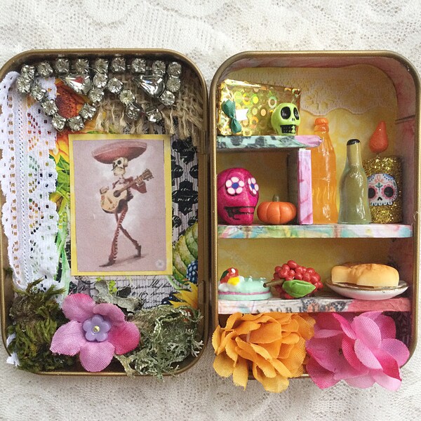Altoid Tin Shrine - Etsy