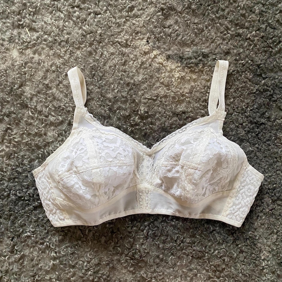 Vintage White Lace Bra Capron Brassiere Ladies Lingerie Wedding Retro ...