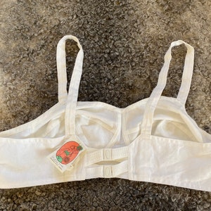 80s Fashion, Bra Vintage White Cotton Bra Brassiere Ladies Wedding ...