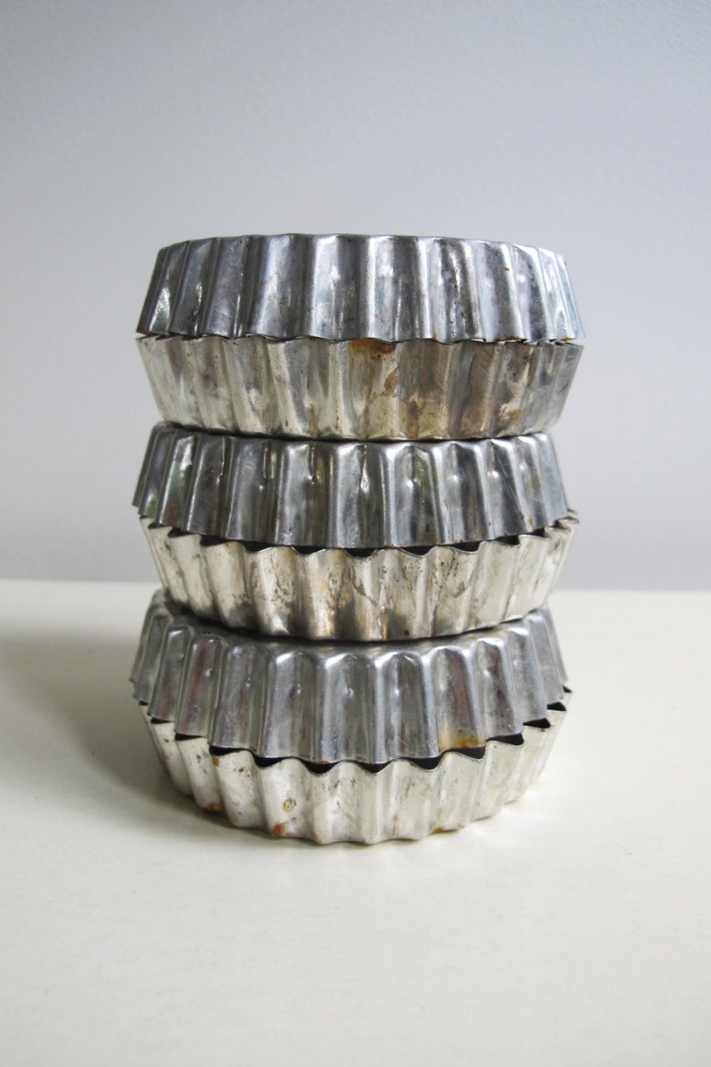 Metal Baking Molds Set Vintage 6 Cake Molds Metal Bowls Old - Etsy