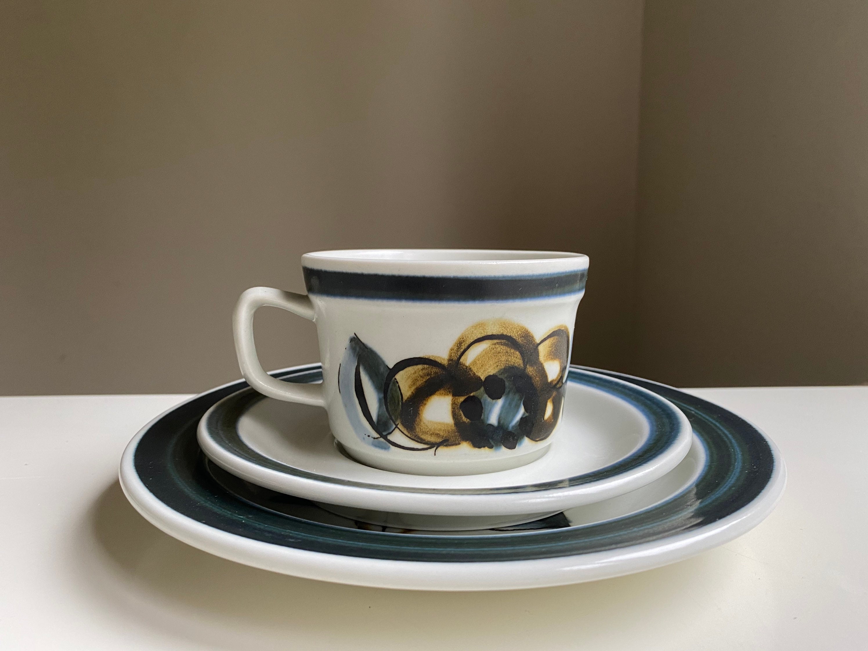 Stavangerflint Norway Plate SENJA Ceramic Hand Painted Plate, 1970s Vintage Scandinavian Design ...