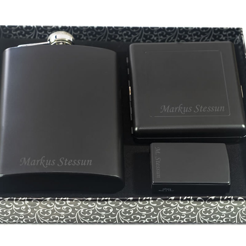 Engraved Flask Set - Etsy